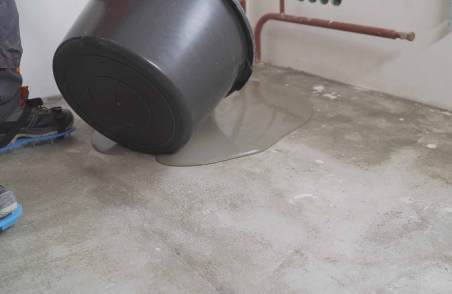 Ultimate Guide To Self-Levelling Compound [2025] | FloorVenue