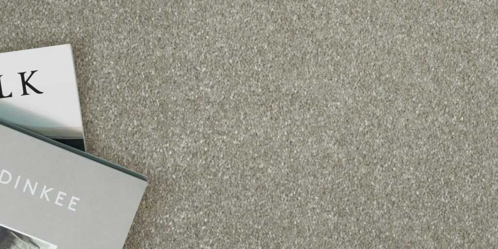 Polyester Carpet vs Polypropylene Carpet [2025] | FloorVenue